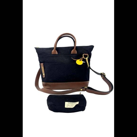 R. Riveter | Bags | R Riveter Carry All Canvas Tote W Leather Trim ...
